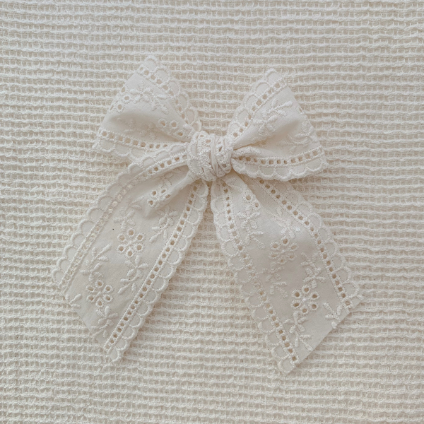 Lace Bows – Little Marshmallow